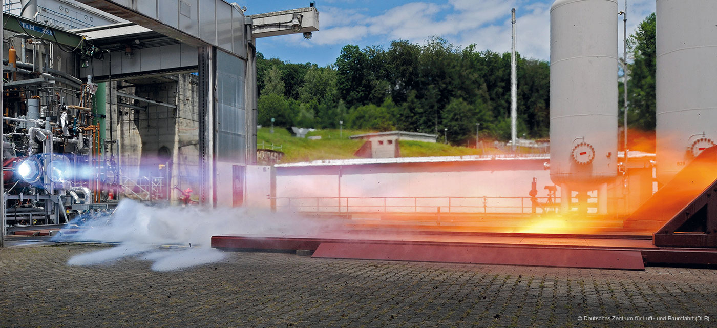 Vacuum-insulated pipelines in rocket technology at DLR